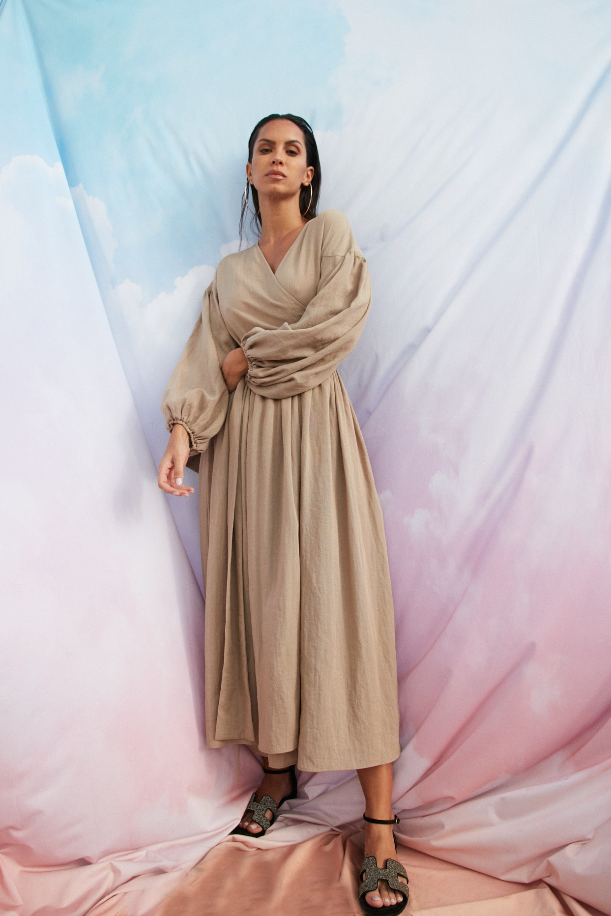 Sukienka NAMIBE sand | byCabo Outlet